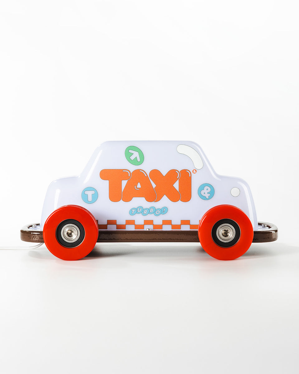 Mo_&_A Taxi Lamp